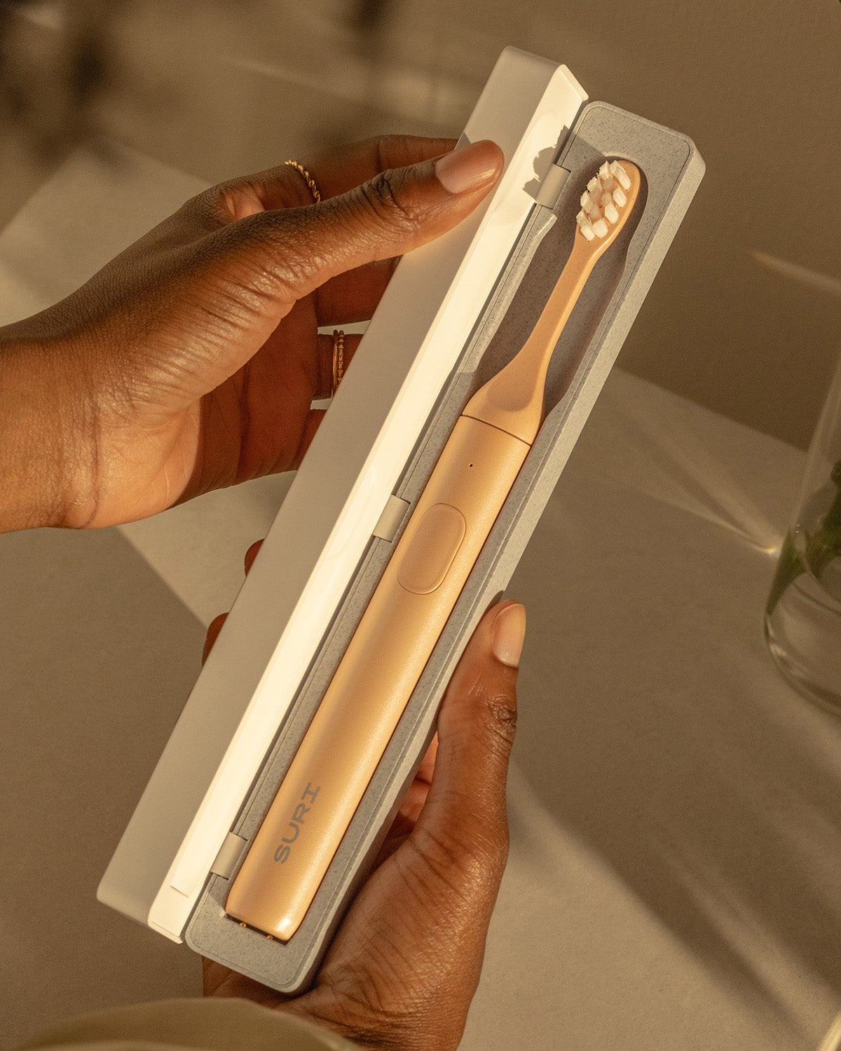 SURI | Sustainable Electric Toothbrush